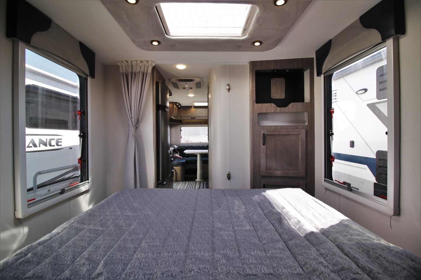 2021 LANCE LANCE 2075 - Airstreams | Campers London | Travel Trailers ...