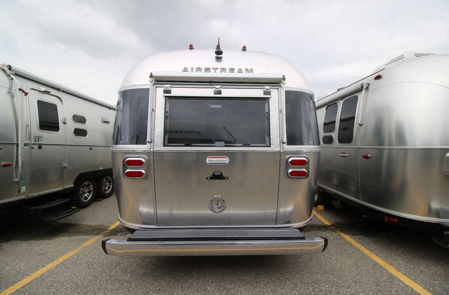 New Travel Trailers - Airstreams | Campers London | Travel Trailers for ...