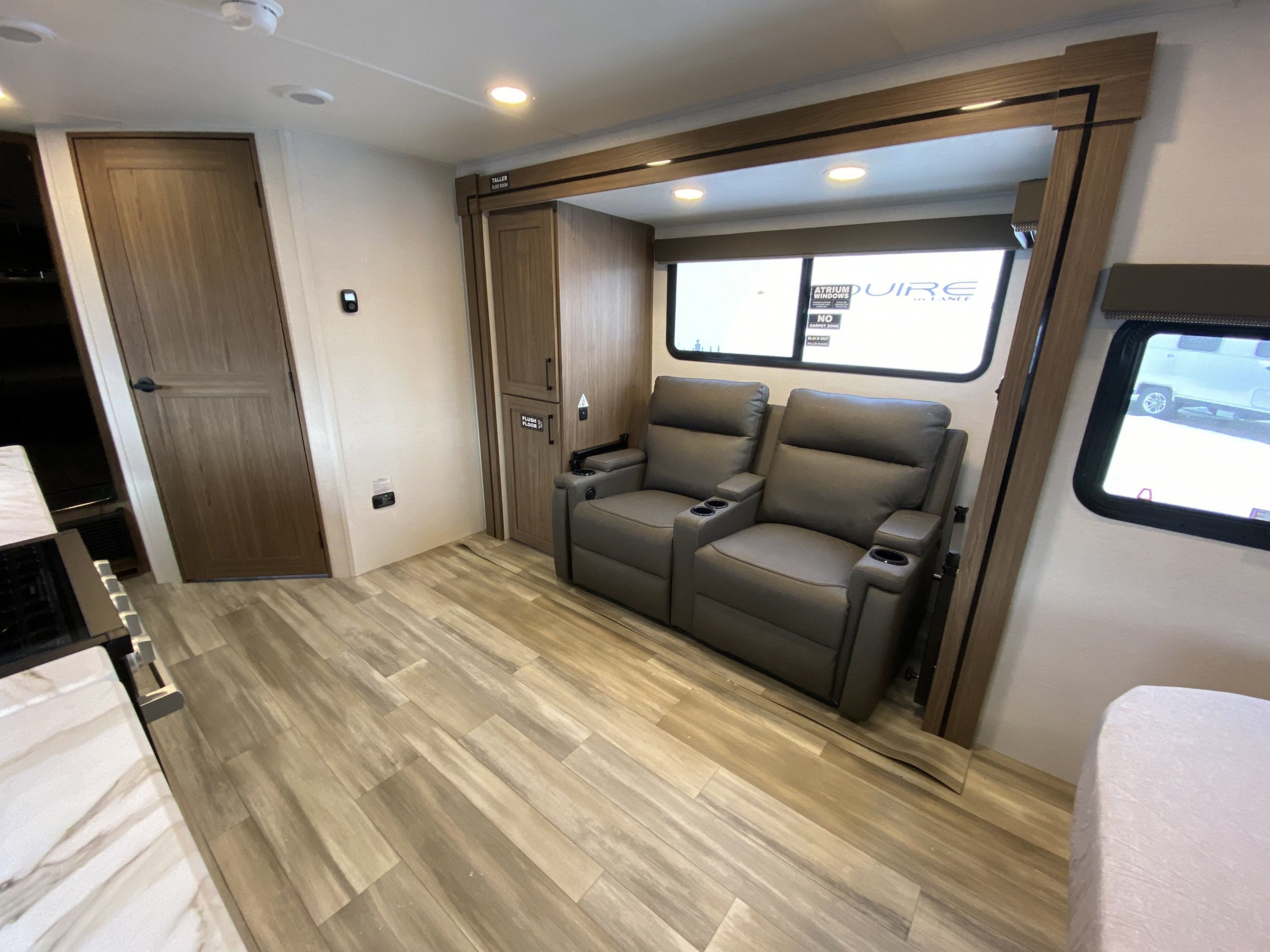 2025 ALLIANCE RV DELTA ULTRA LITE ML206 - Airstreams | Campers London | Travel Trailers for sale