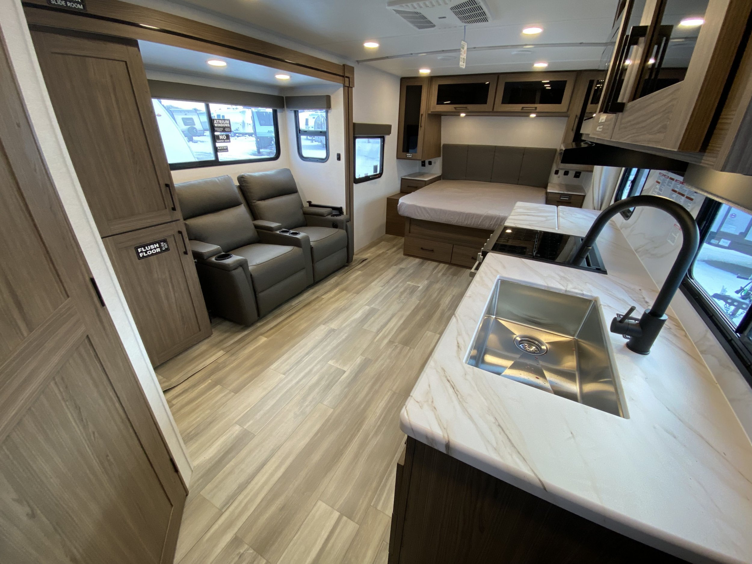 2025 ALLIANCE RV DELTA ULTRA LITE ML206 - Airstreams | Campers London ...