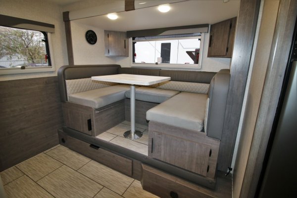2022 LANCE LANCE 1575 - Airstreams | Campers London | Travel Trailers ...
