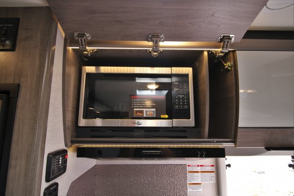 2023 LANCE LANCE 2285 - Airstreams | Campers London | Travel Trailers ...