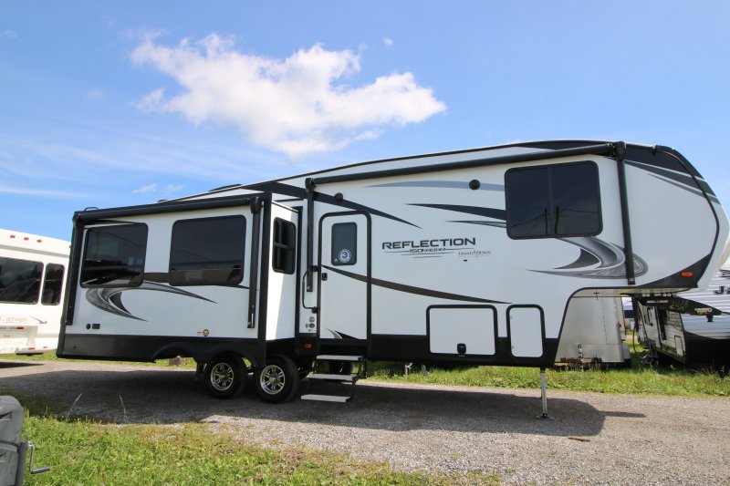 All Fifth Wheels - Airstreams | Campers | Can-Am RV London Ontario